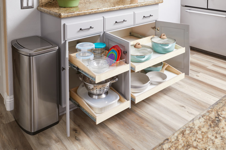 Made to measure cabinets store